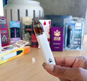 4 Best THC-O Disposable Vape Pens: Reviews (2024) - CBD Oracle